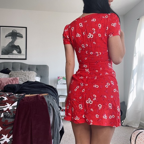 Francesca's Collections | Dresses | Francescas Red Flowered Dress ...